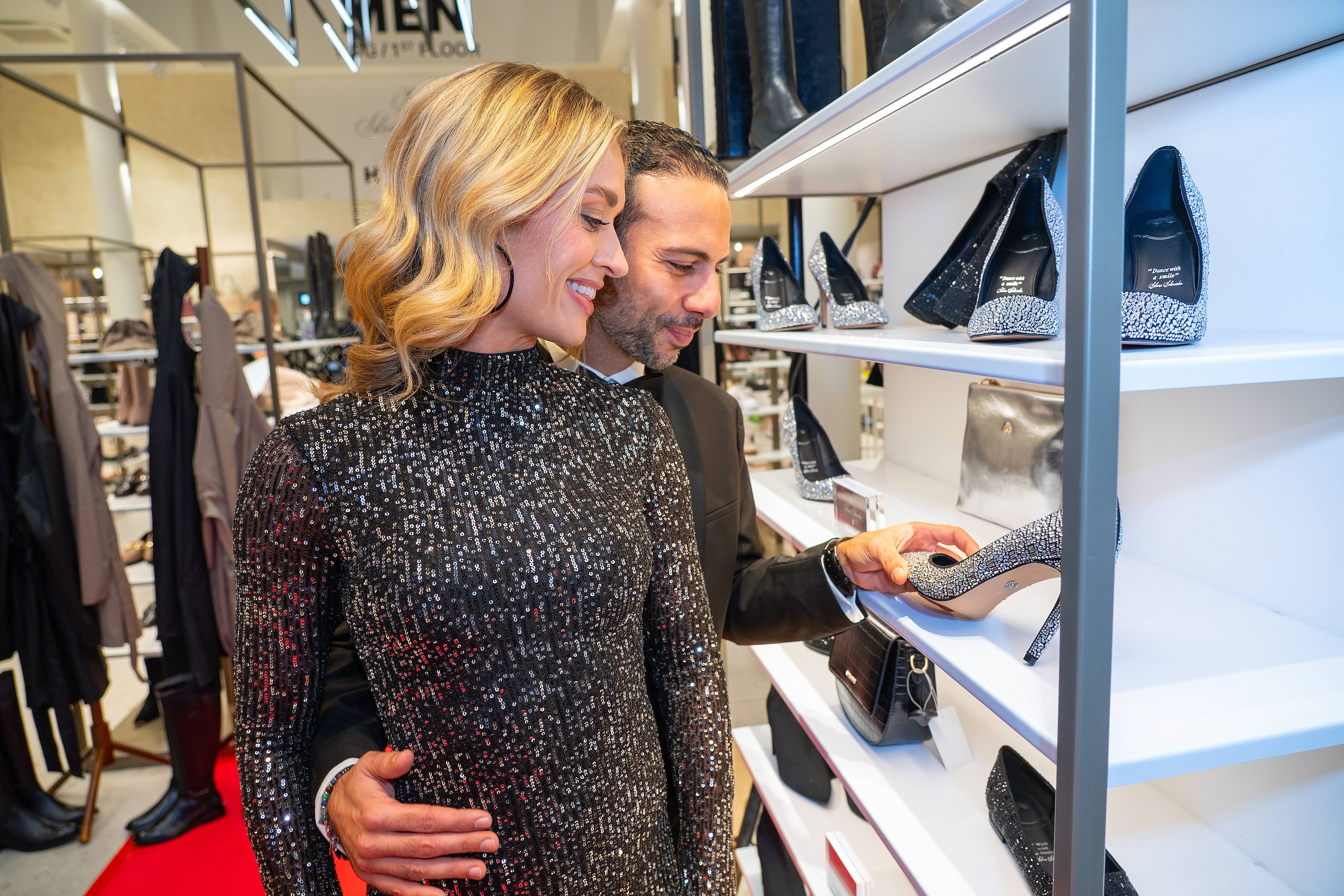 UNDERCOVER CHIC: SILVIA SCHNEIDER x HUMANIC | Shopping Guide